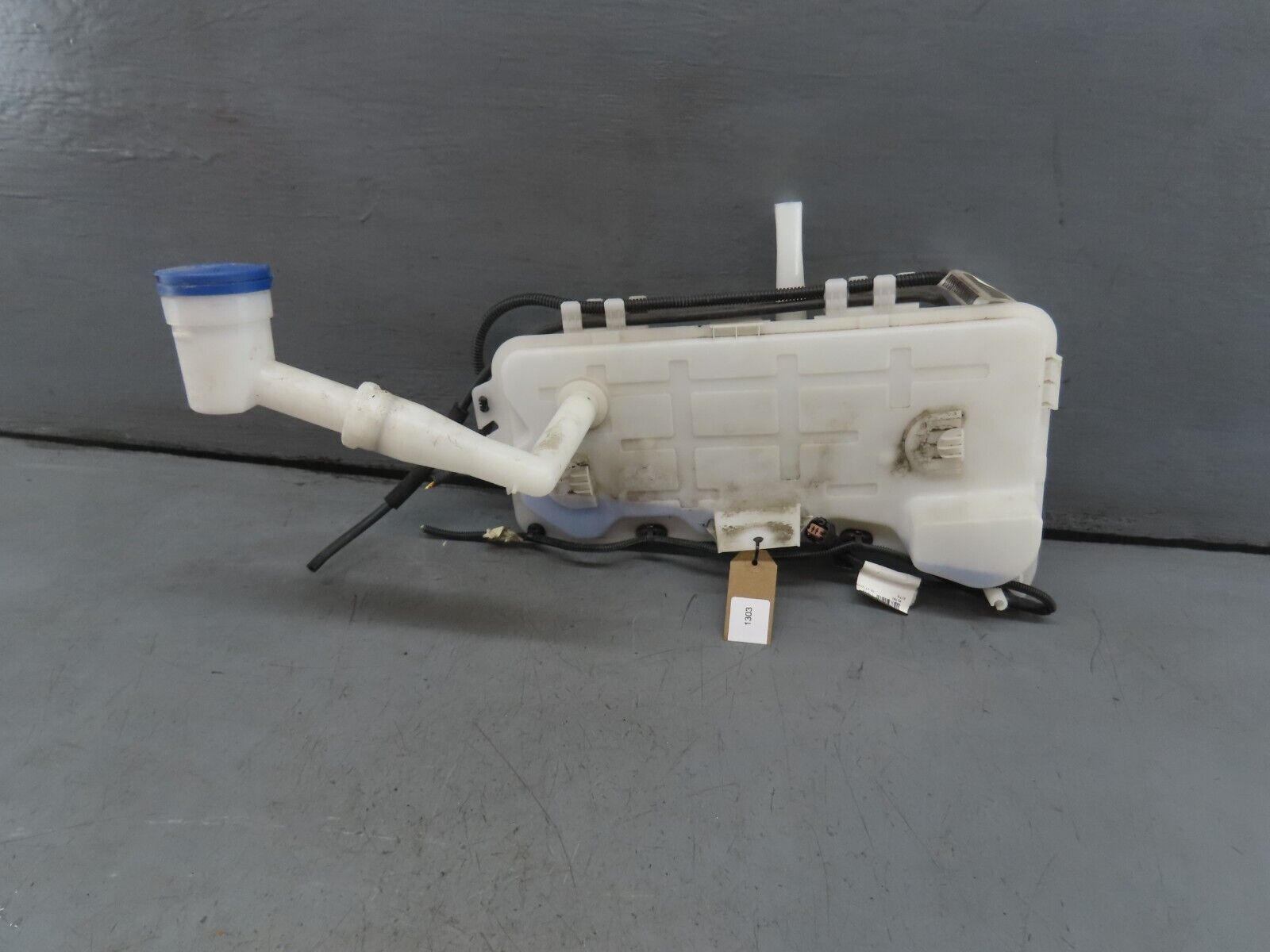 Vauxhall Combo Washer Bottle 1.5CDTI 2020 - 9817300980 - Chrispin's ...