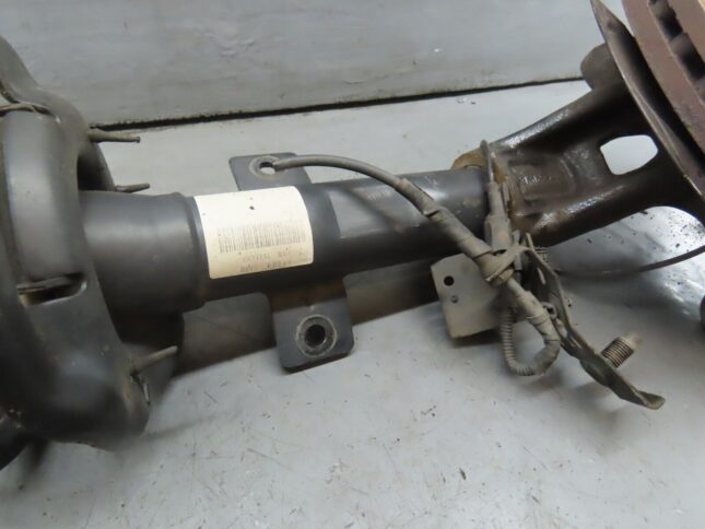 Ford Transit Custom Drivers Offside Front Shock & Hub Suspension 2 ...