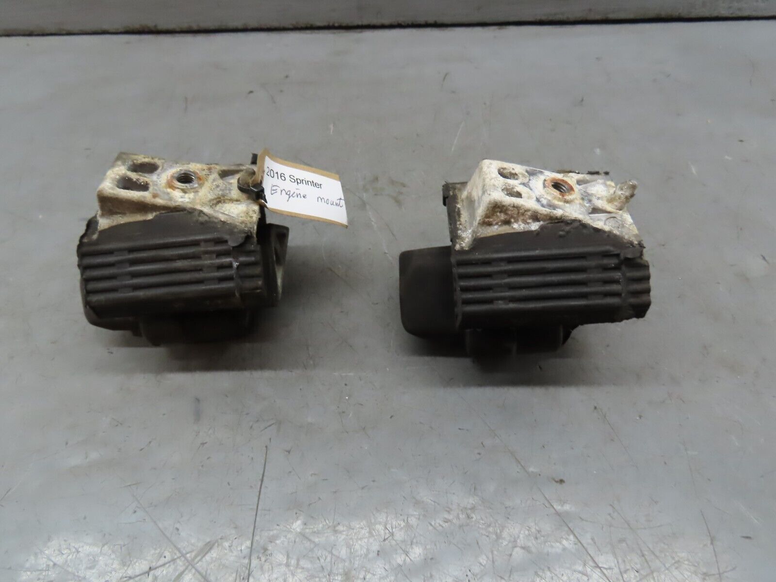 Mercedes Benz Sprinter Engine Mount Mounts 2.1CDI 2016 - Chrispin's ...