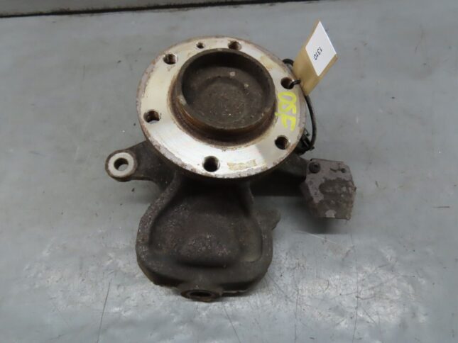 Mercedes Benz Sprinter Drivers Offside Front Wheel Hub 2.1CDI 2016 ...
