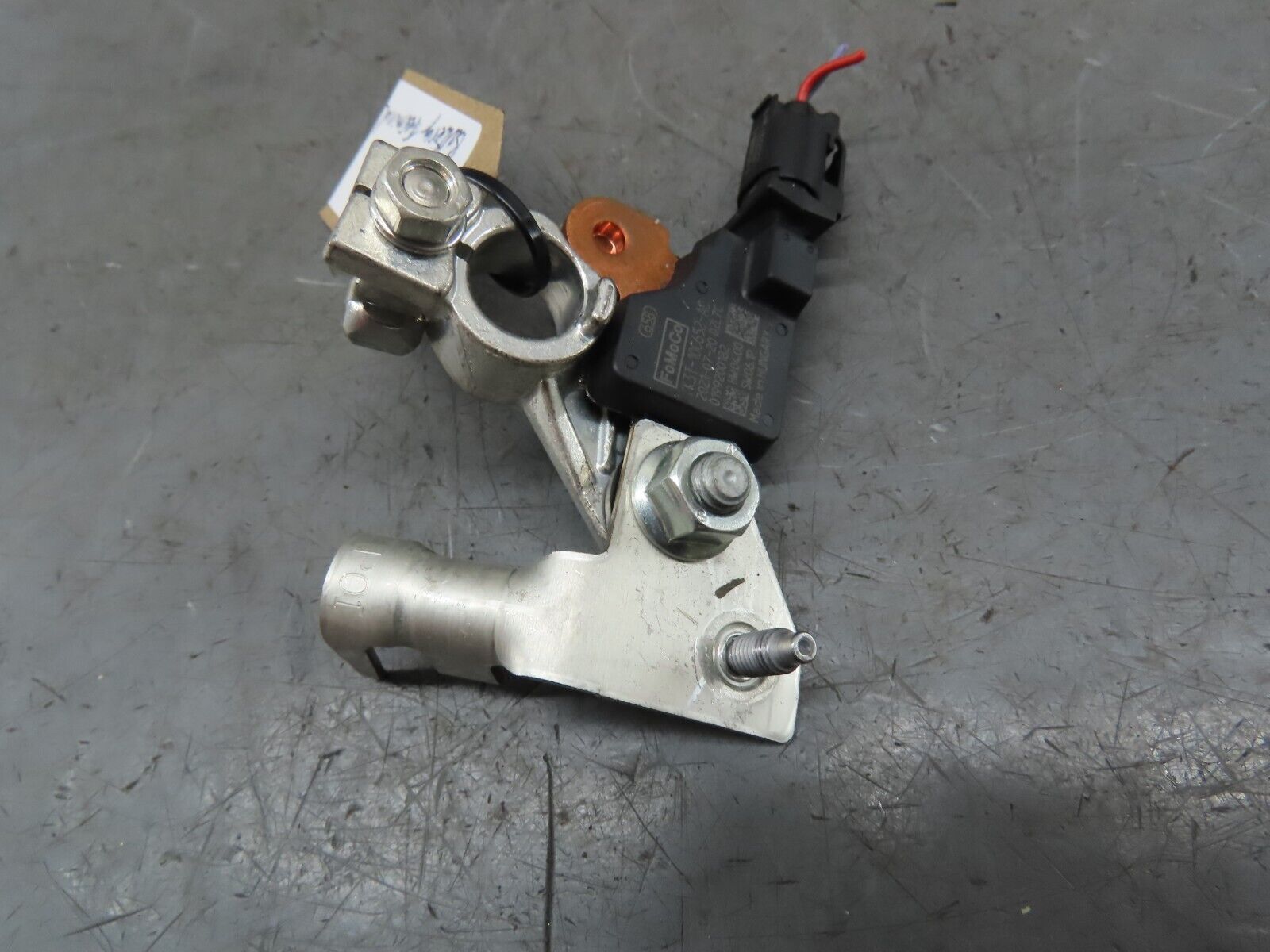 2021 Ford Transit Battery Terminal Images