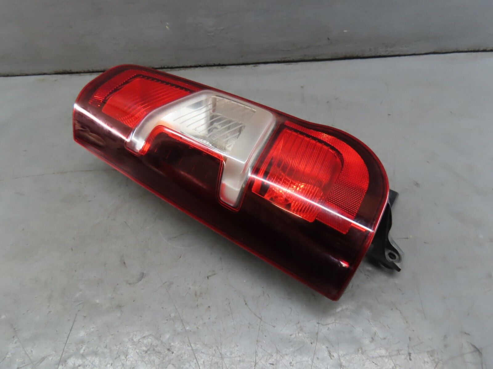 Vauxhall Combo Passenger Nearside Rear Tail Light 1.5CDTI 2020 ...