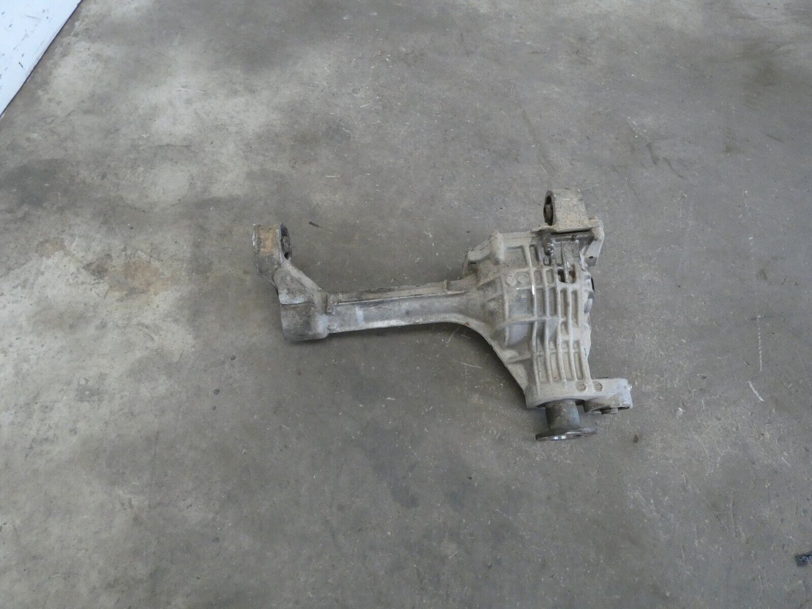 Nissan Navara Front Diff Differential 2.3DCI 2017 - Chrispin's Used Car ...