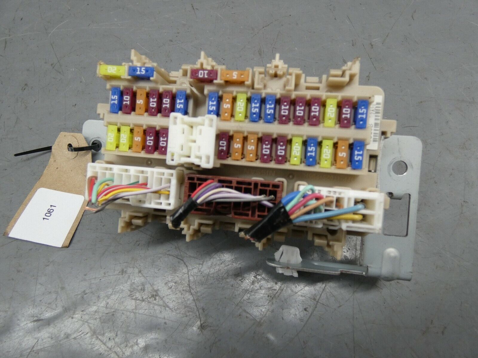 2017 Nissan X-Trail 1.6DCI Fuse Box - 4CL0B - Chrispin's Used Car Spares