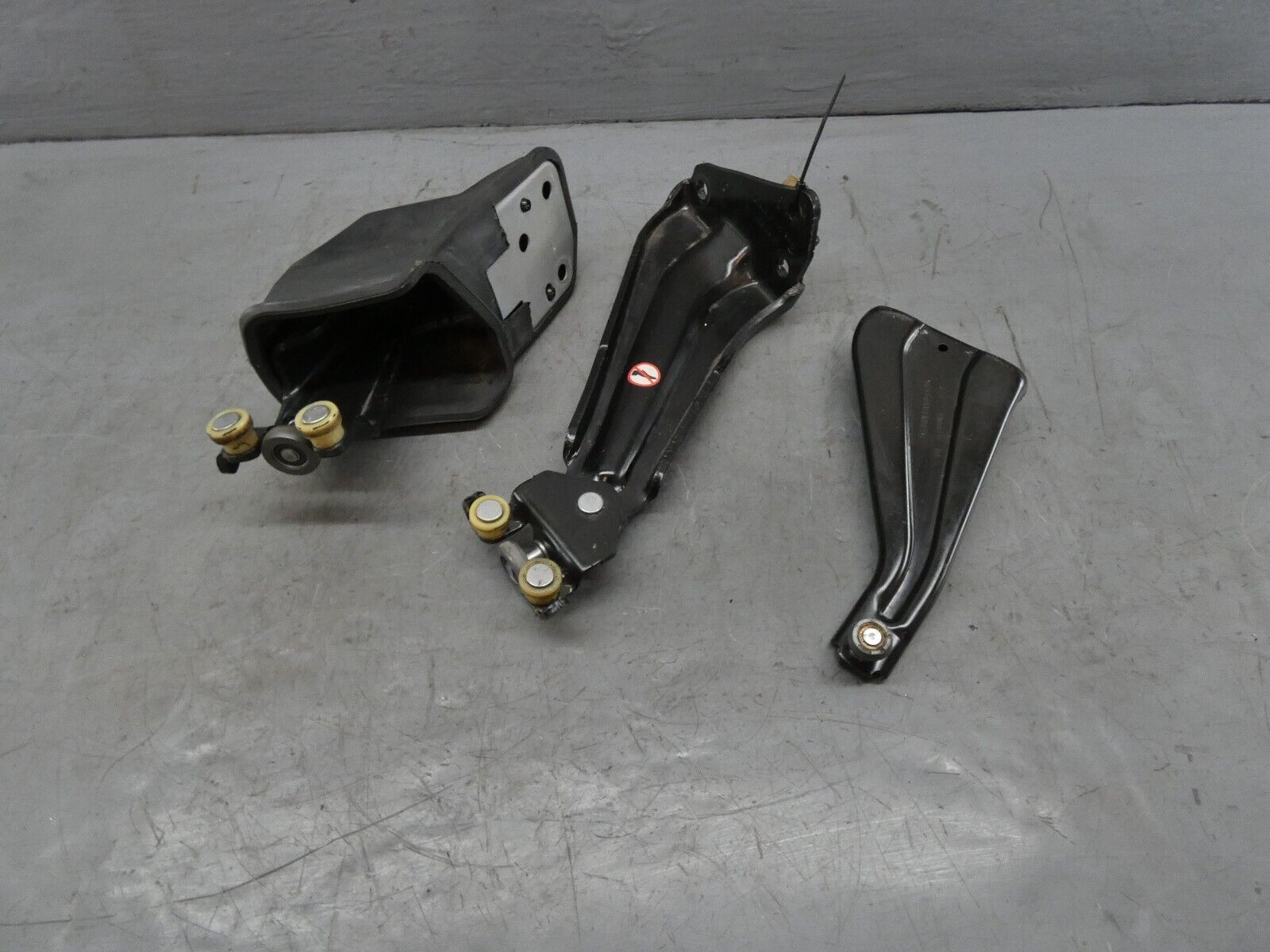 Peugeot Partner Passenger Nearside Side Sliding Door Runners 1.5 Blue ...