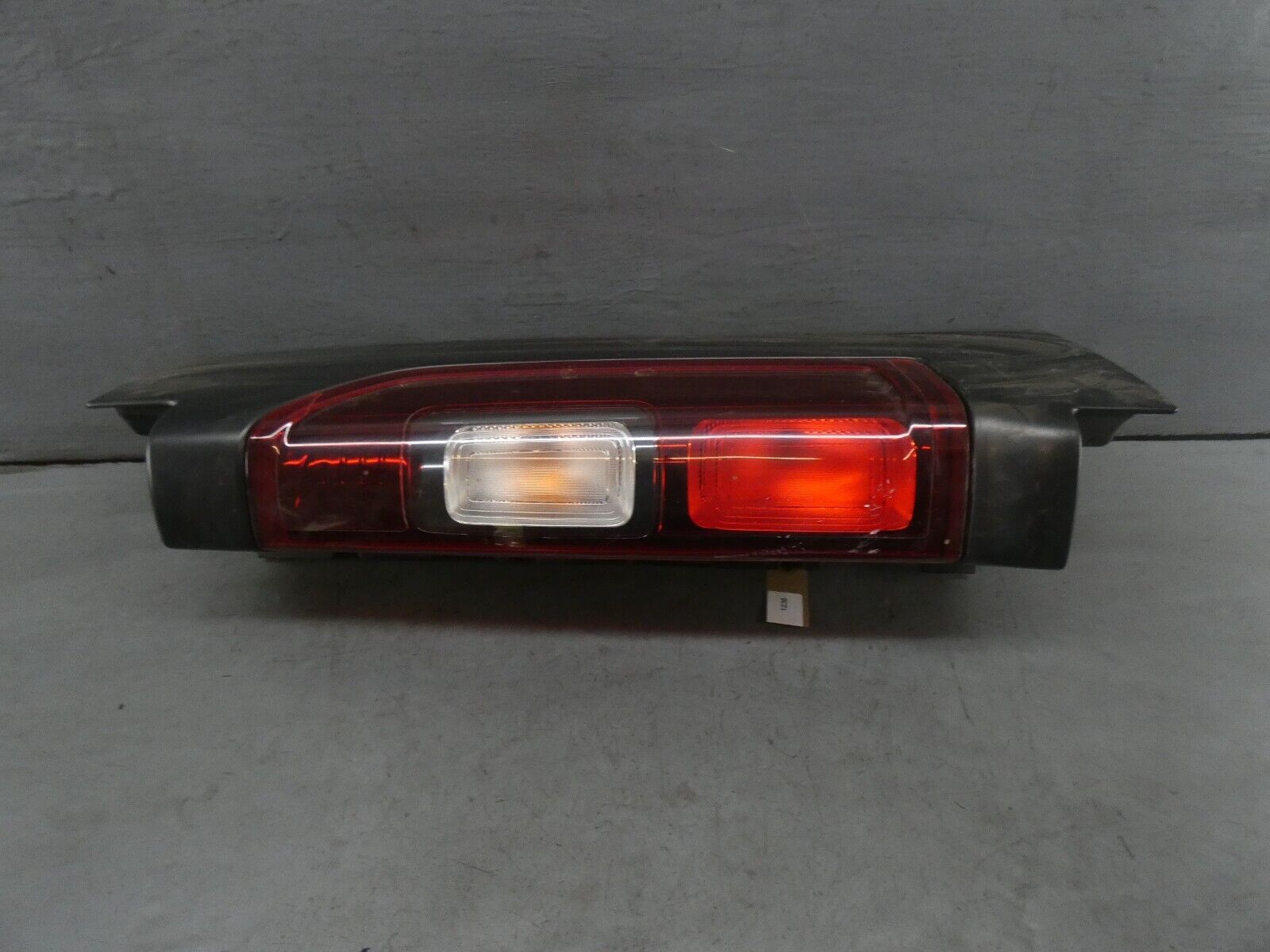 Renault Trafic Drivers Offside Rear Tail Light 1.6DCI 2015 - Chrispin's ...