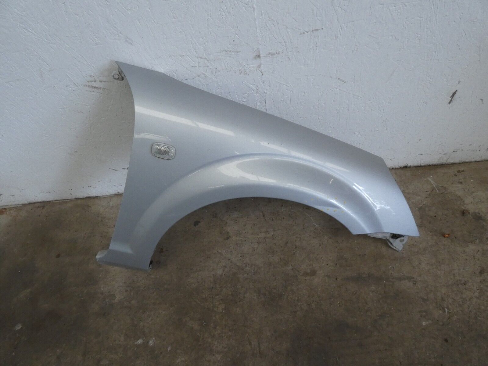 Toyota MR2 Roadster Drivers Offside Front Wing 1.8 Petrol 2003 (SILVER ...