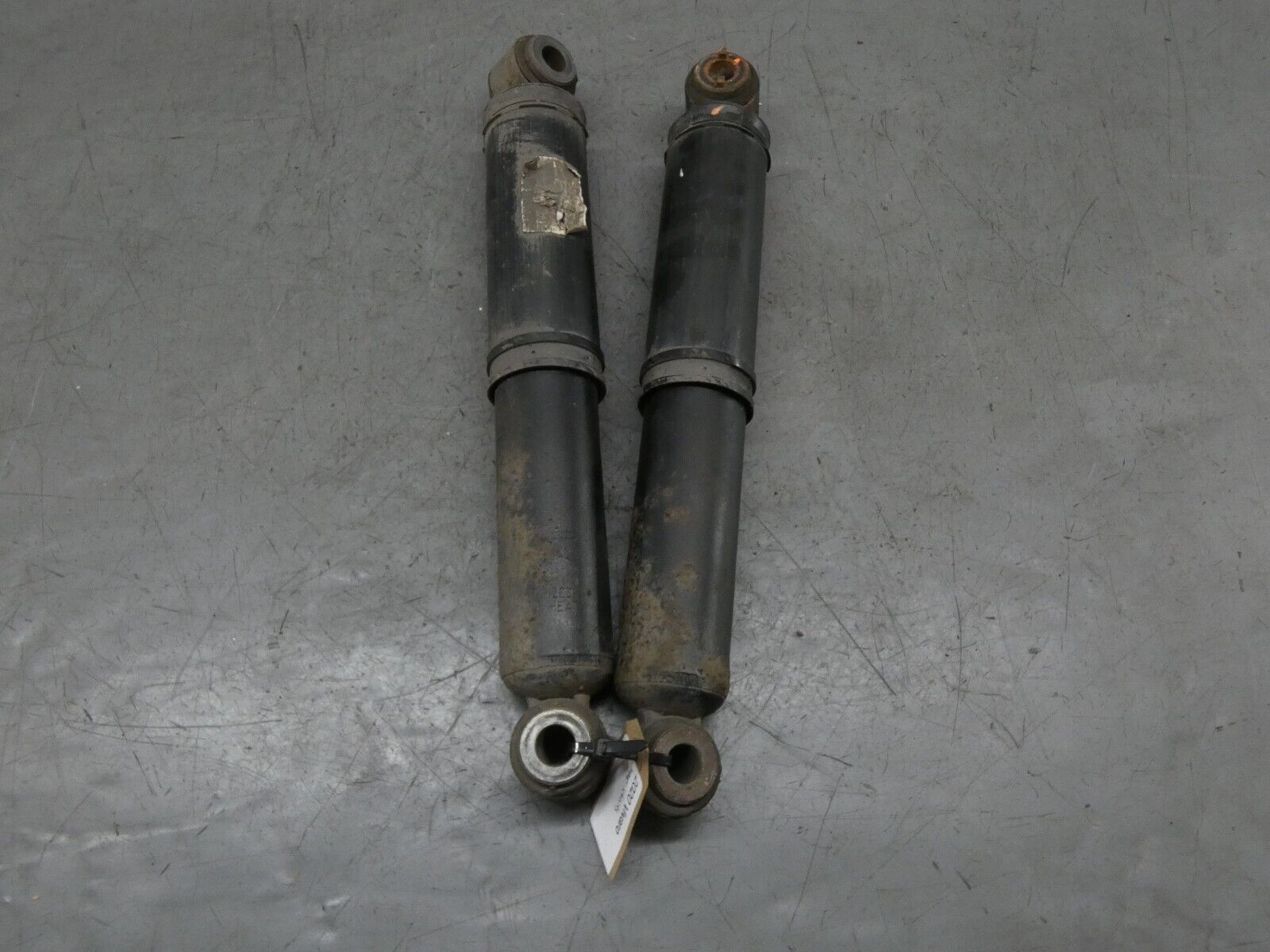 Vauxhall Vivaro Rear Shock Absorber Shocks 2.0HDI 2020 (PAIR ...