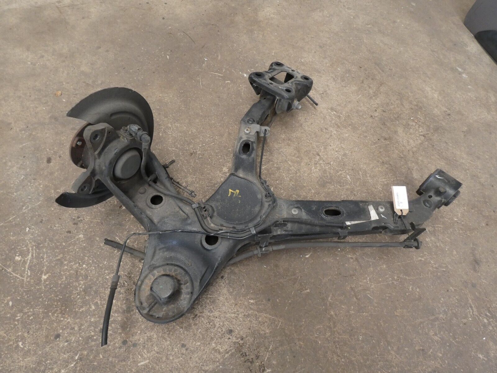 Vauxhall Vivaro Passenger Nearside Rear Hub 1.5CDTI 2020 - Chrispin's ...