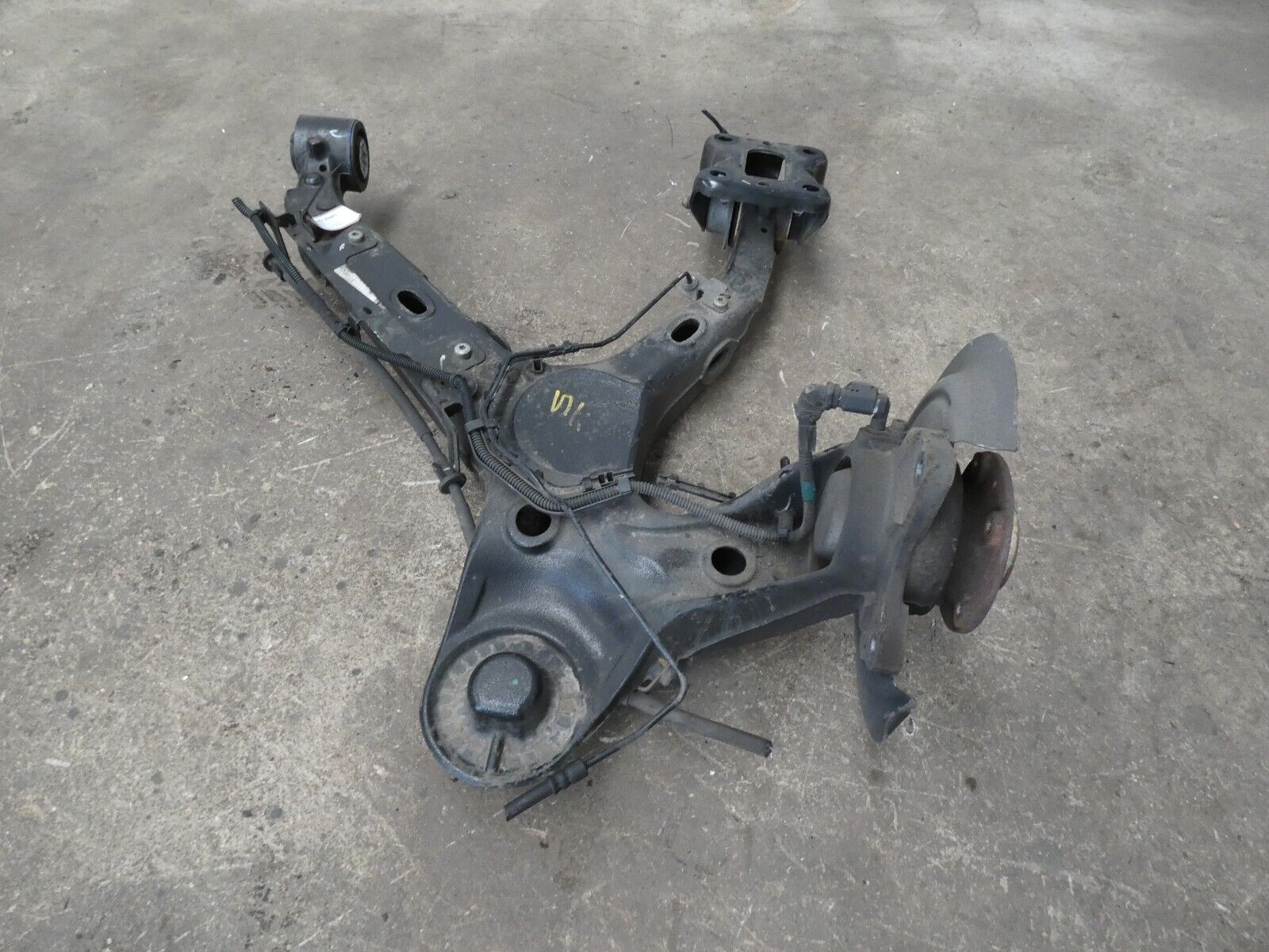 Vauxhall Vivaro Drivers Offside Rear Hub 1.5CDTI 2020 - Chrispin's Used ...
