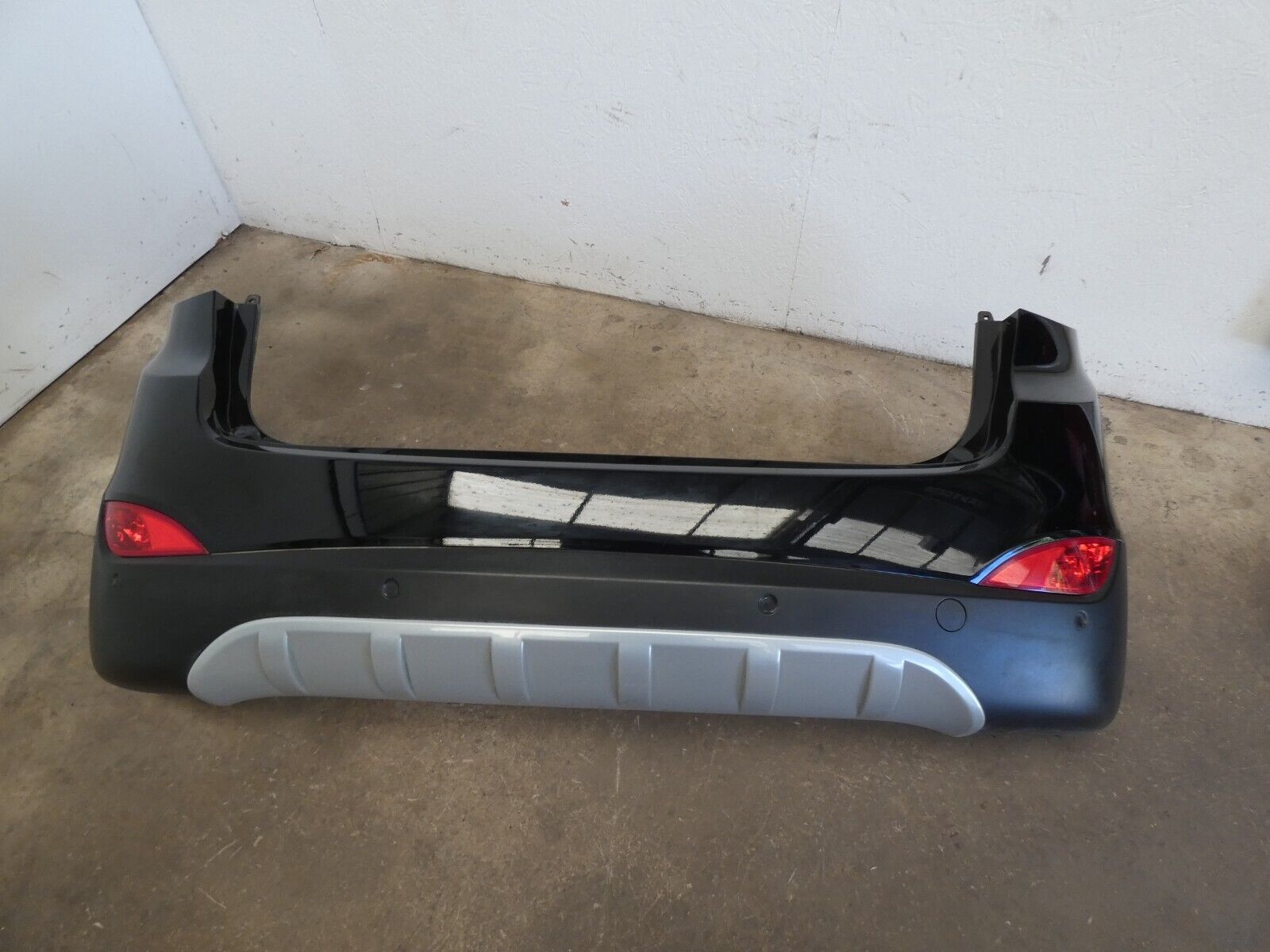 Hyundai iX35 Rear Bumper 2.0CRDI 2015 (BLACK - PAE) - Chrispin's Used ...