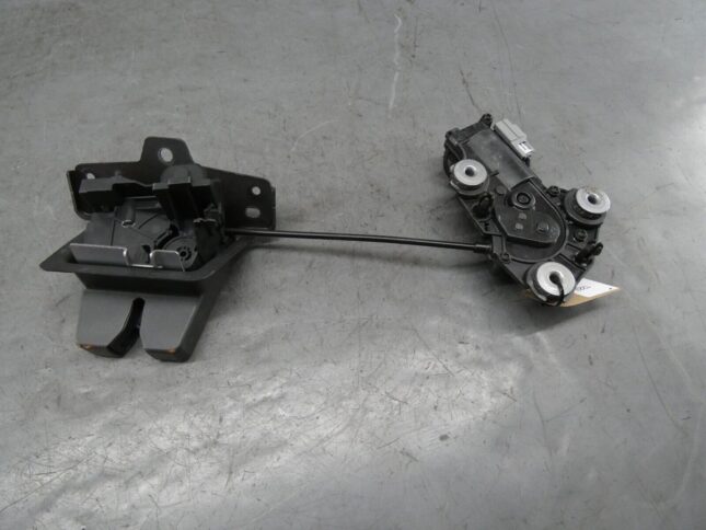 Volvo XC40 Rear Tailgate Hatch Boot Lock Latch Catch 1.5 Auto 2021 ...