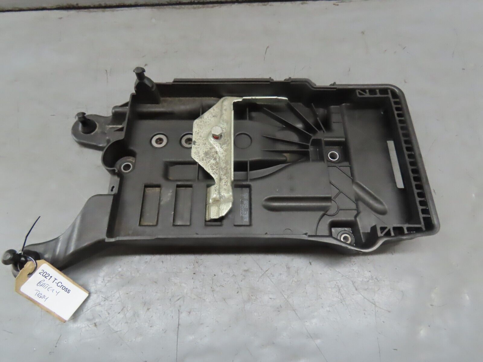 VW Volkswagen T-Cross Battery Tray 5dr 1.0 TSI 2021 - 200915331 ...
