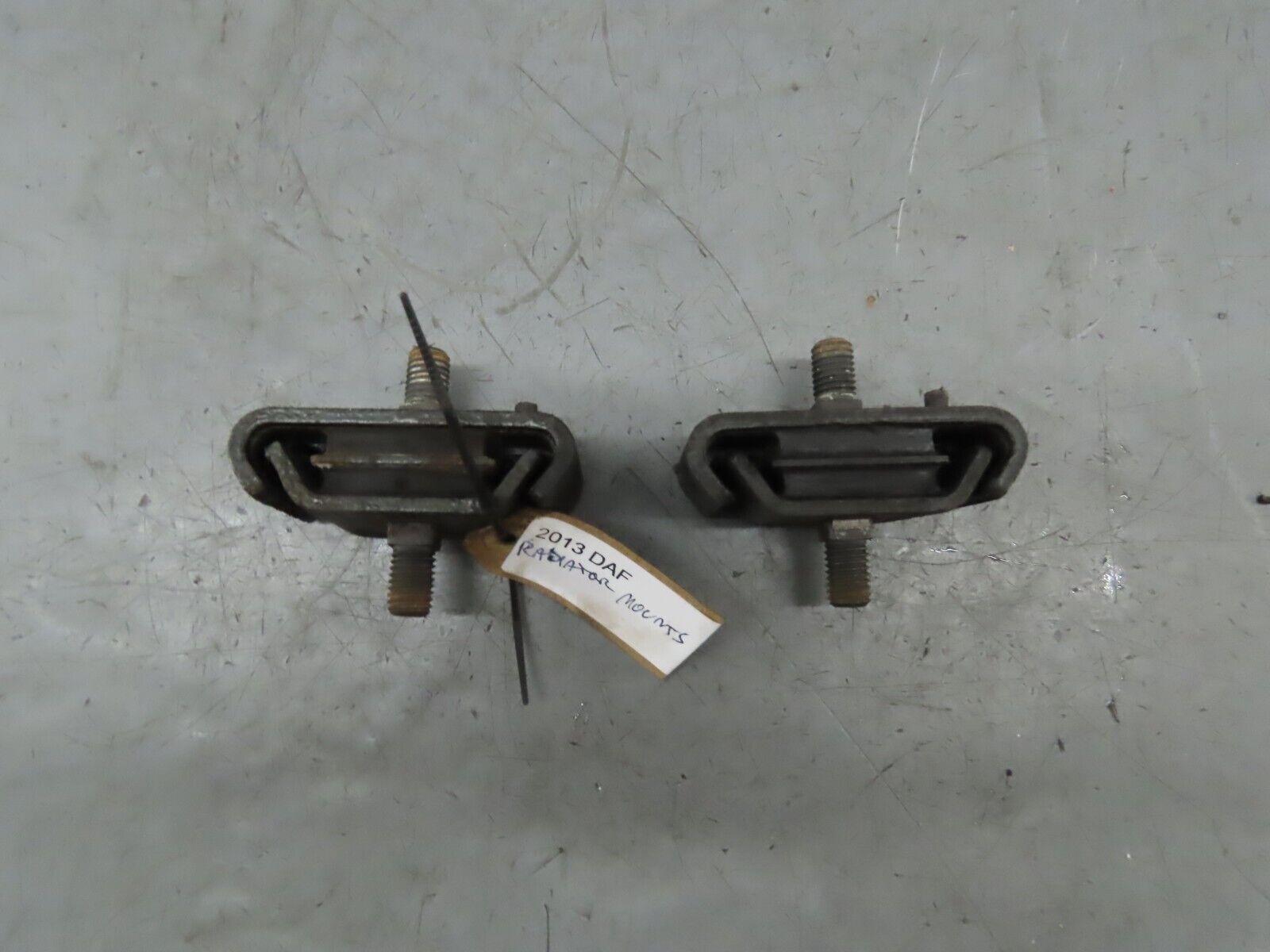 DAF FA 45 140 Radiator Mount Mounts 2013 - Chrispin's Used Car Spares