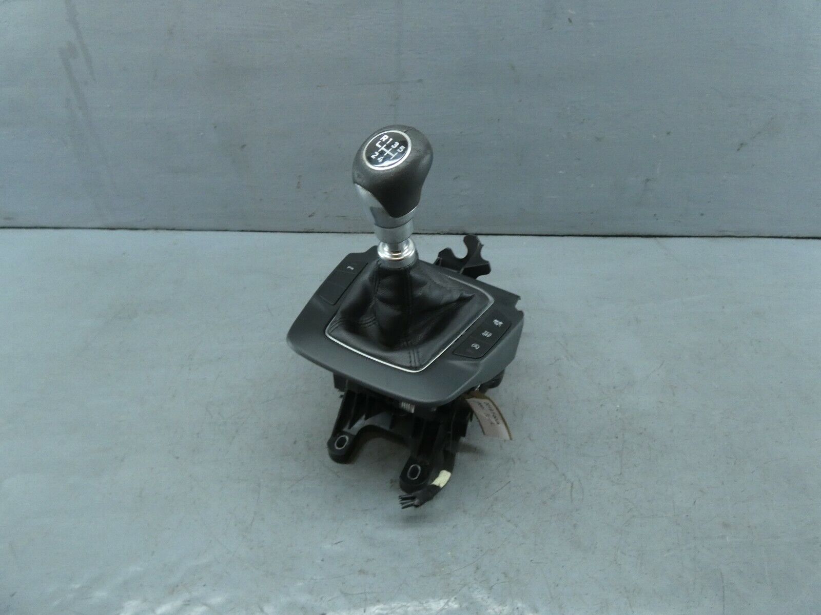 Ford Focus Manual Gear Stick Gearstick 5dr 2019 - 6 Speed - JX6R-7C453 ...