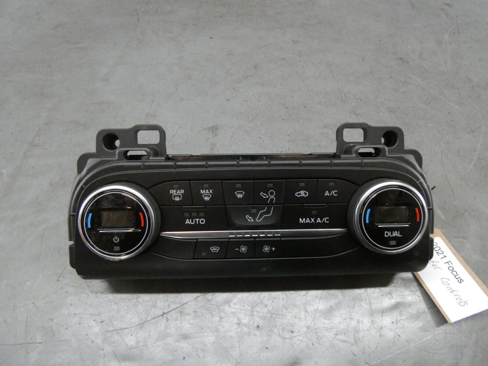 Ford Focus Heater Controls Control Unit with AIR CON 5dr 2022 - KX7T ...