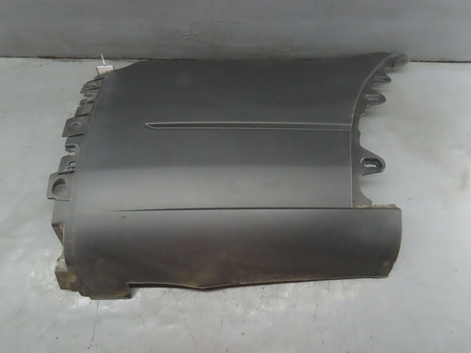 Ford Transit Minibus Drivers Offside After Rear Wheel Arch Trim Panel ...