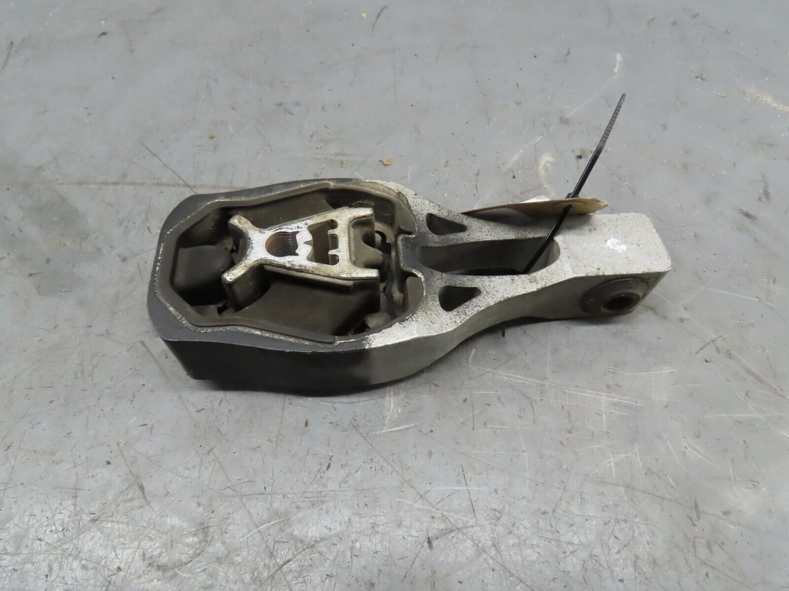 Vauxhall Combo Manual Bottom Rear Gearbox Mount 1.5CDTI 2020 ...