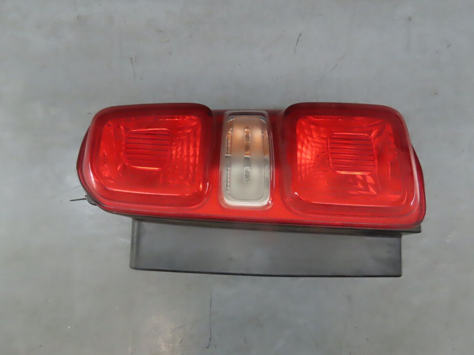 Vauxhall Vivaro Drivers Offside Rear Tail Light 2.0HDI 2021 ...