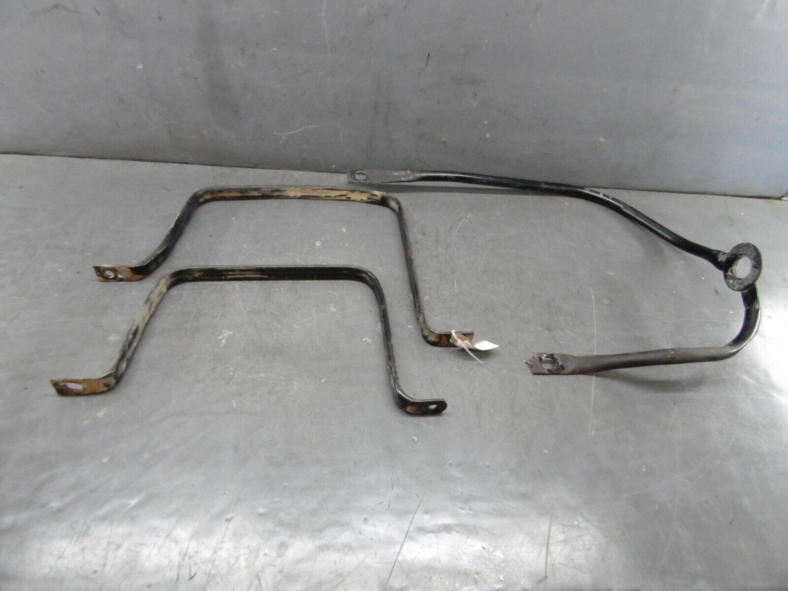 2018 Vauxhall Movano 2.3 Diesel Fuel Tank Strap Straps (PAIR ...