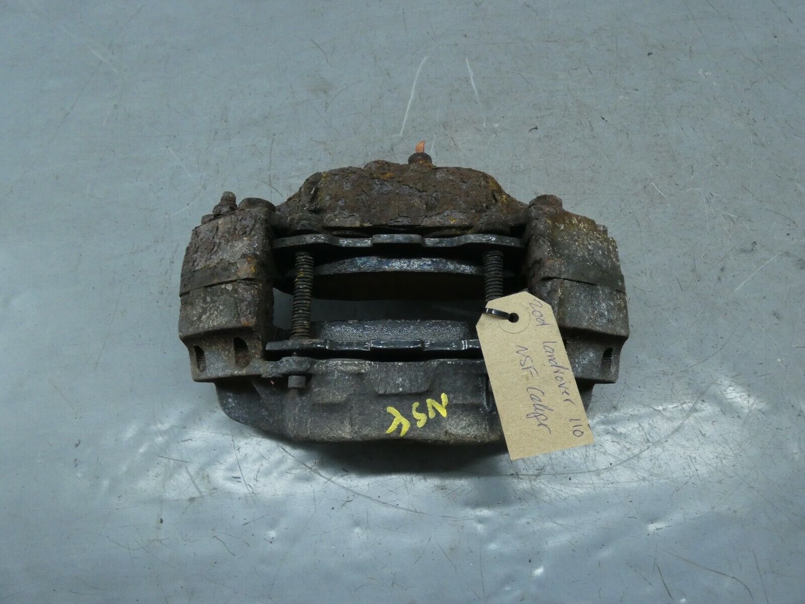Land Rover Defender Passenger Nearside Front Brake Caliper 110 TD5 2001 ...