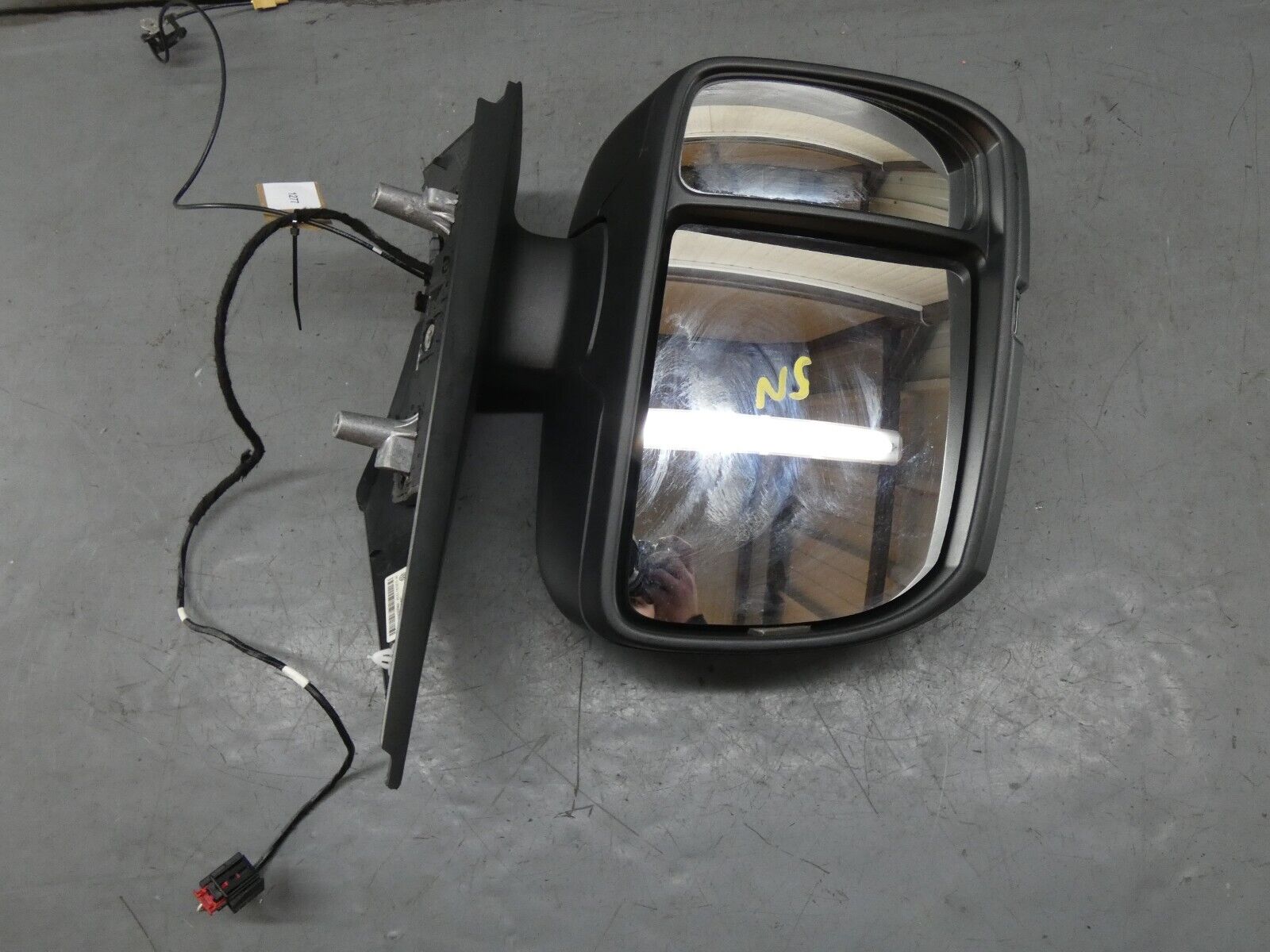 MAN TGE Passenger Nearside Electric Wing Mirror 2.0TDI 2019 ...