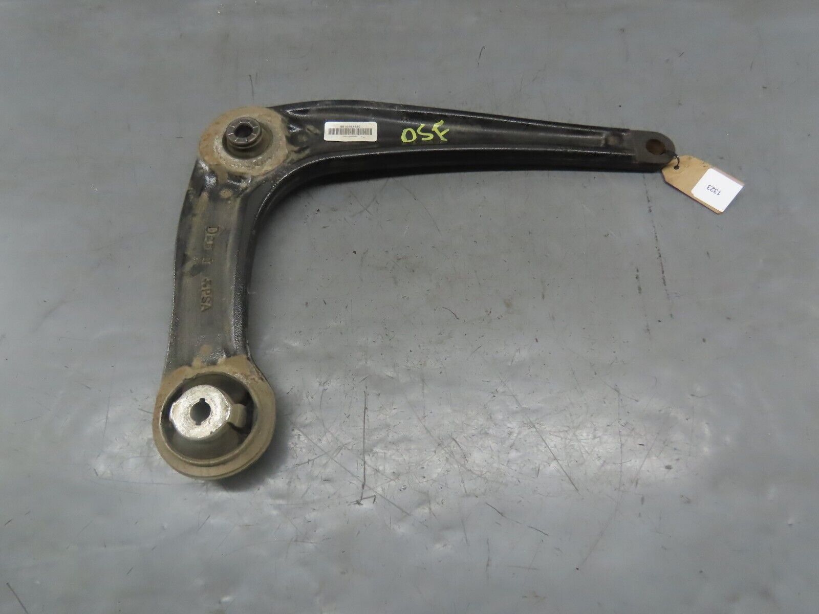 Vauxhall Vivaro Drivers Offside Front Control Bottom Arm 2.0HDI 2021 ...