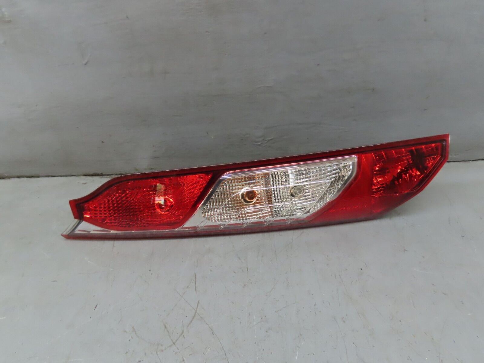 Ford Transit Connect Passenger Nearside Rear Tail Light 2020 ...