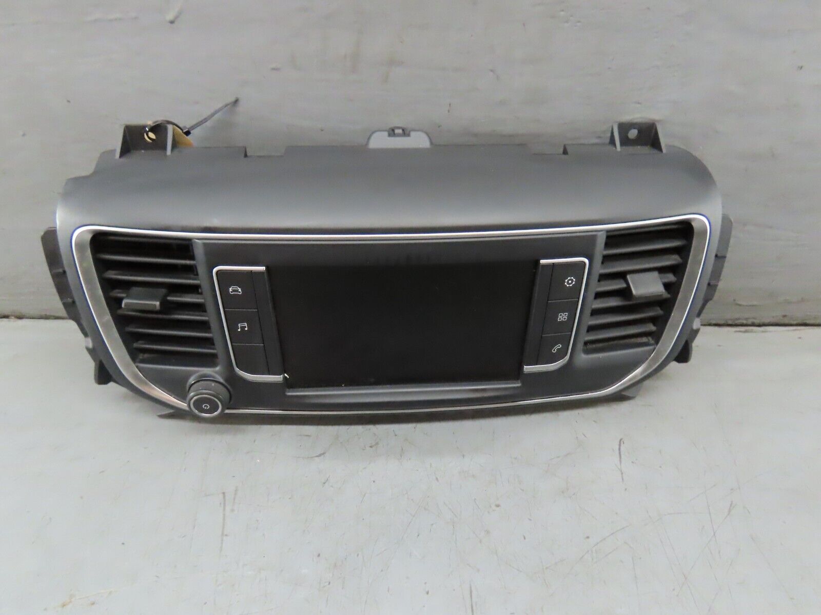 Citroen Dispatch Radio Stereo Display Screen & Controls Buttons 2021 ...