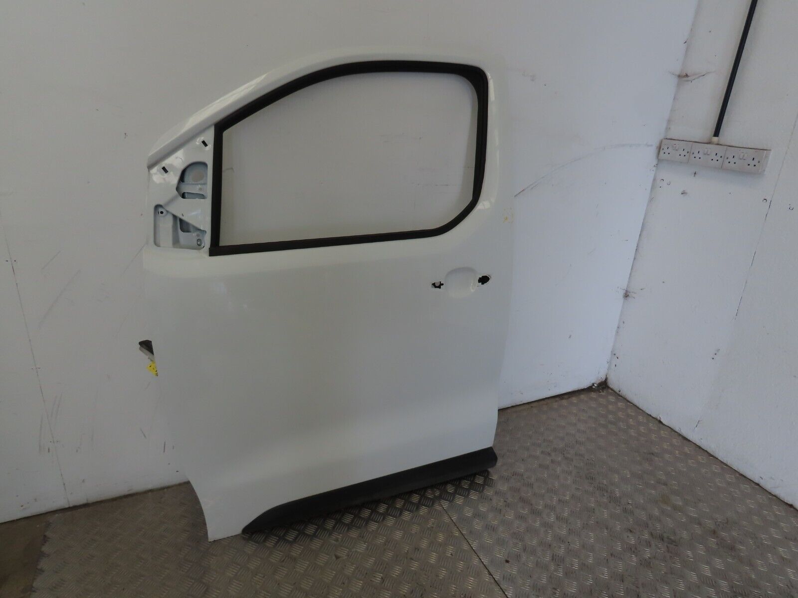 Citroen Dispatch Passenger Nearside Front Door 1.5HDI 2021 (WHITE ...