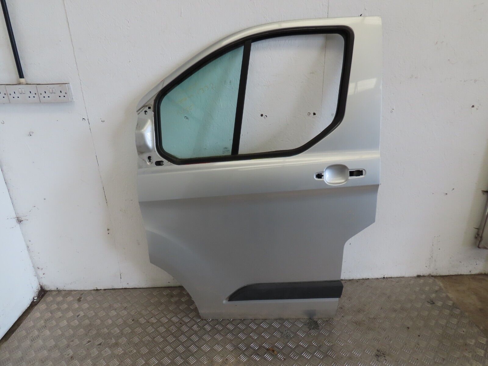 Ford Transit Custom Passenger Nearside Front Door 2.0TDCI 2017 (SILVER ...
