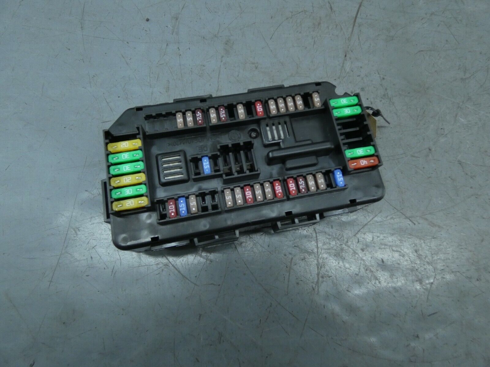 BMW 1 Series Power Distribution Front Fuse Box 116D F20 2018 - Chrispin ...