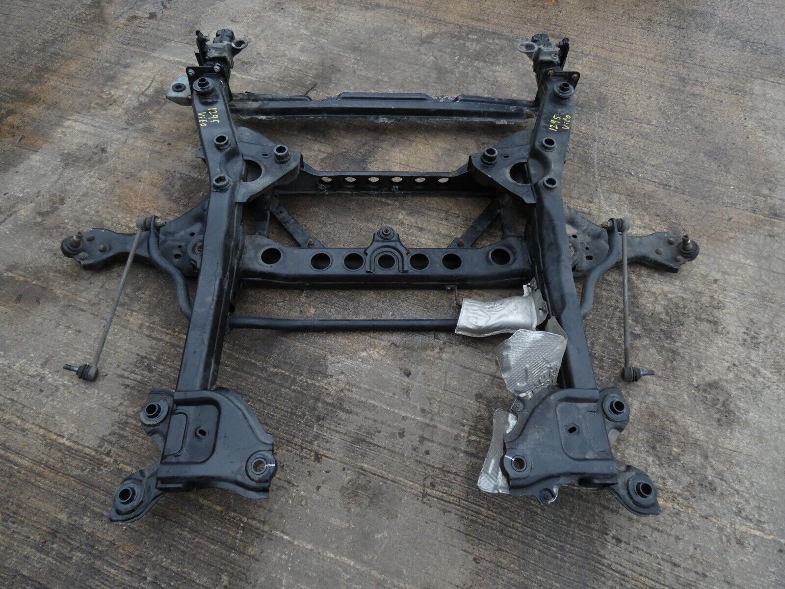 Mercedes Benz Vito Front Subframe 2.1 2019 - Chrispin's Used Car Spares