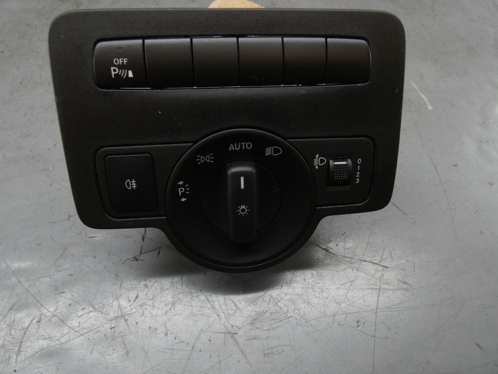 Mercedes Benz Vito Headlight Headlamp Switch 2.1 2019 - Chrispin's Used ...