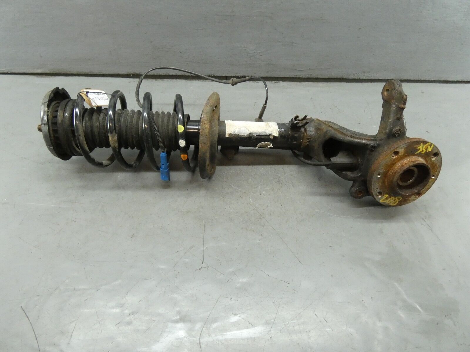 Peugeot 208 Passenger Nearside Front Shock & Hub Suspension 5dr 1.6HDI ...