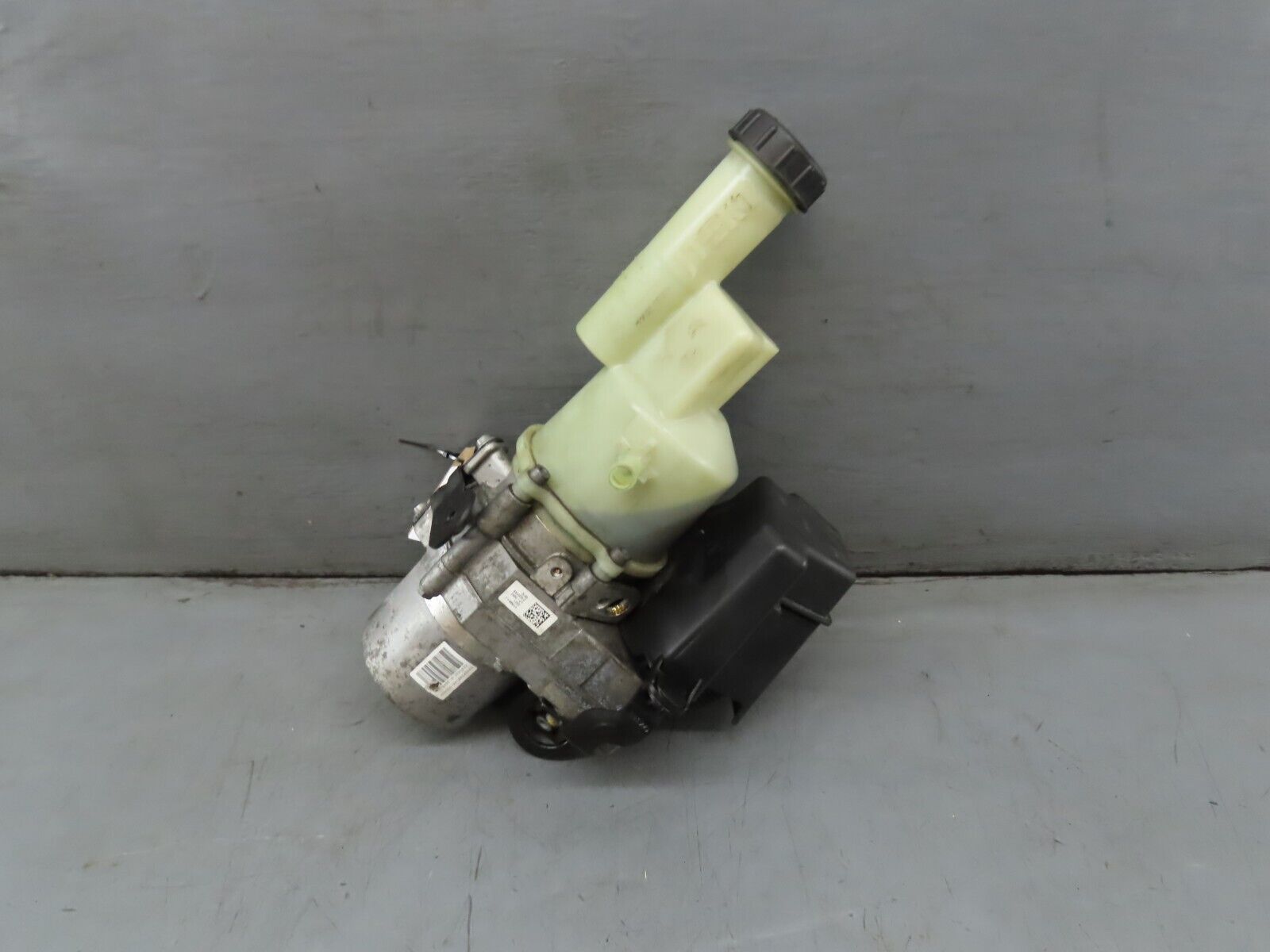 Citroen Dispatch Power Steering Pump 1.5HDI 2021 - Chrispin's Used Car ...
