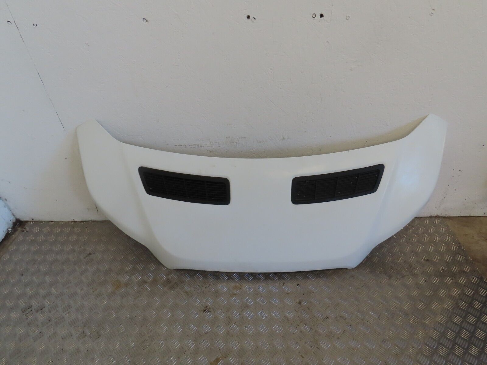 Ford Transit Minibus Bonnet 2.2TDCI 2014 (WHITE) - Chrispin's Used Car ...
