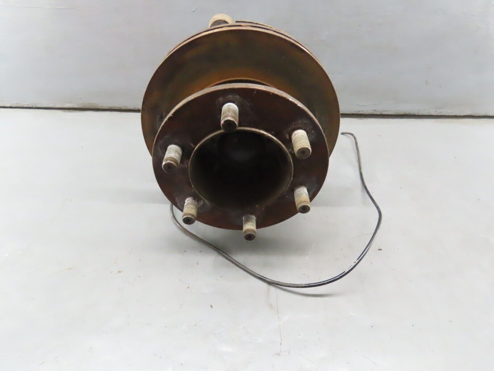 Iveco Daily Passenger Nearside Front Wheel Hub 3.0D 2019 - Chrispin's ...