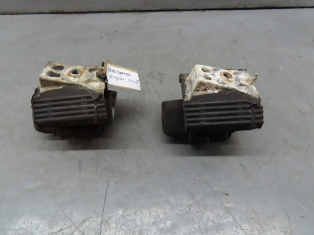 Mercedes Benz Sprinter Engine Mount Mounts 2.1CDI 2016 - Chrispin's ...