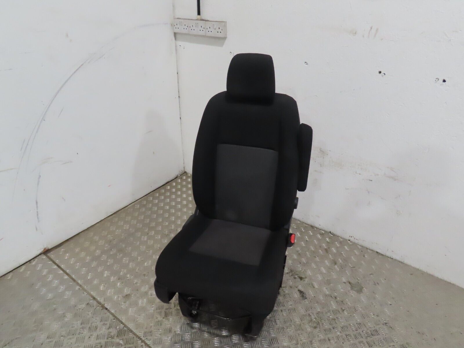 Vauxhall Vivaro Drivers Offside Front Seat 2.0HDI 2023 - Chrispin's ...