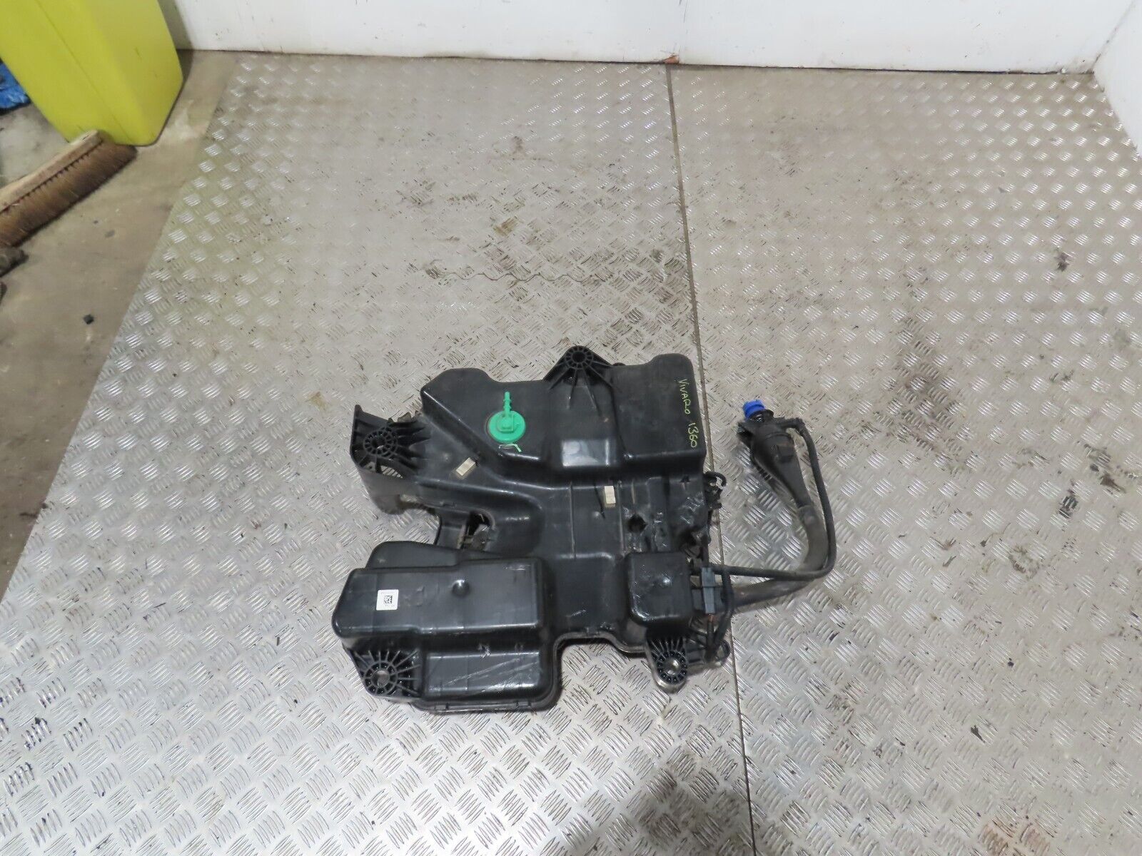 Vauxhall Vivaro Adblue Tank 2.0HDI 2023 - 9842697380 - Chrispin's Used ...