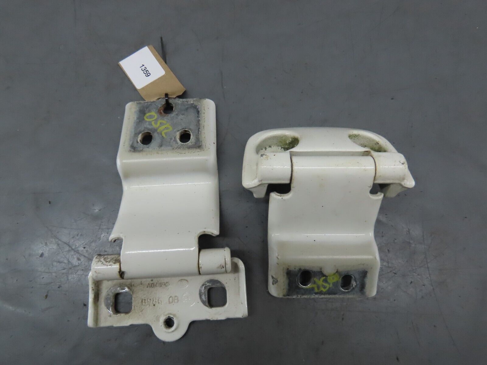 Citroen Relay Drivers Offside Rear Door Hinge Hinges 2.2HDI 2020 (WHITE ...