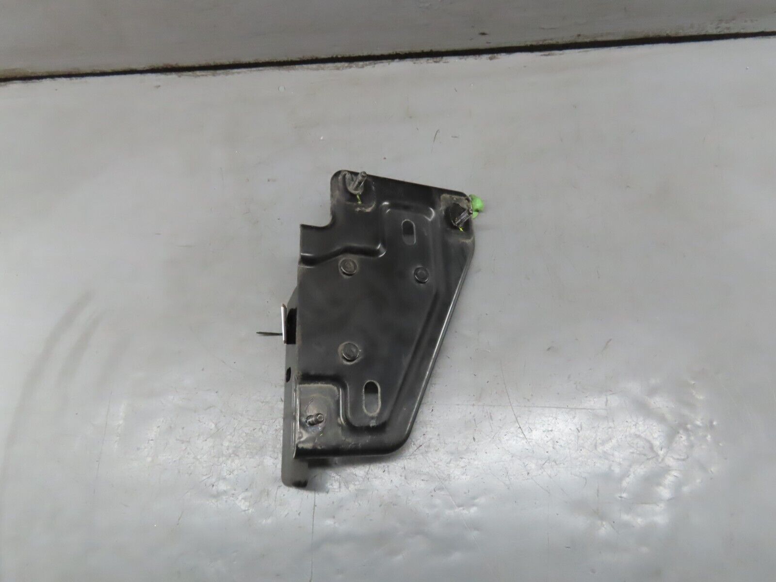 Iveco Daily Passenger Nearside Front Bumper Bracket 2.3D 2017 (B ...