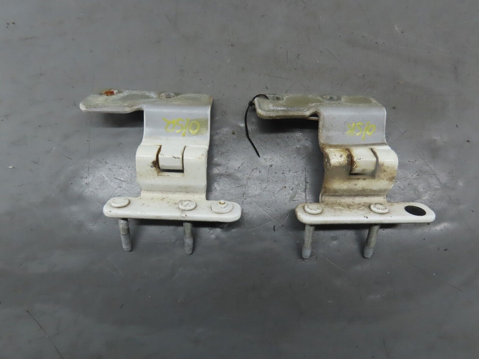 Ford Transit Tipper Drivers Offside Rear Door Hinge Hinges 2.0TDCI 2020 ...