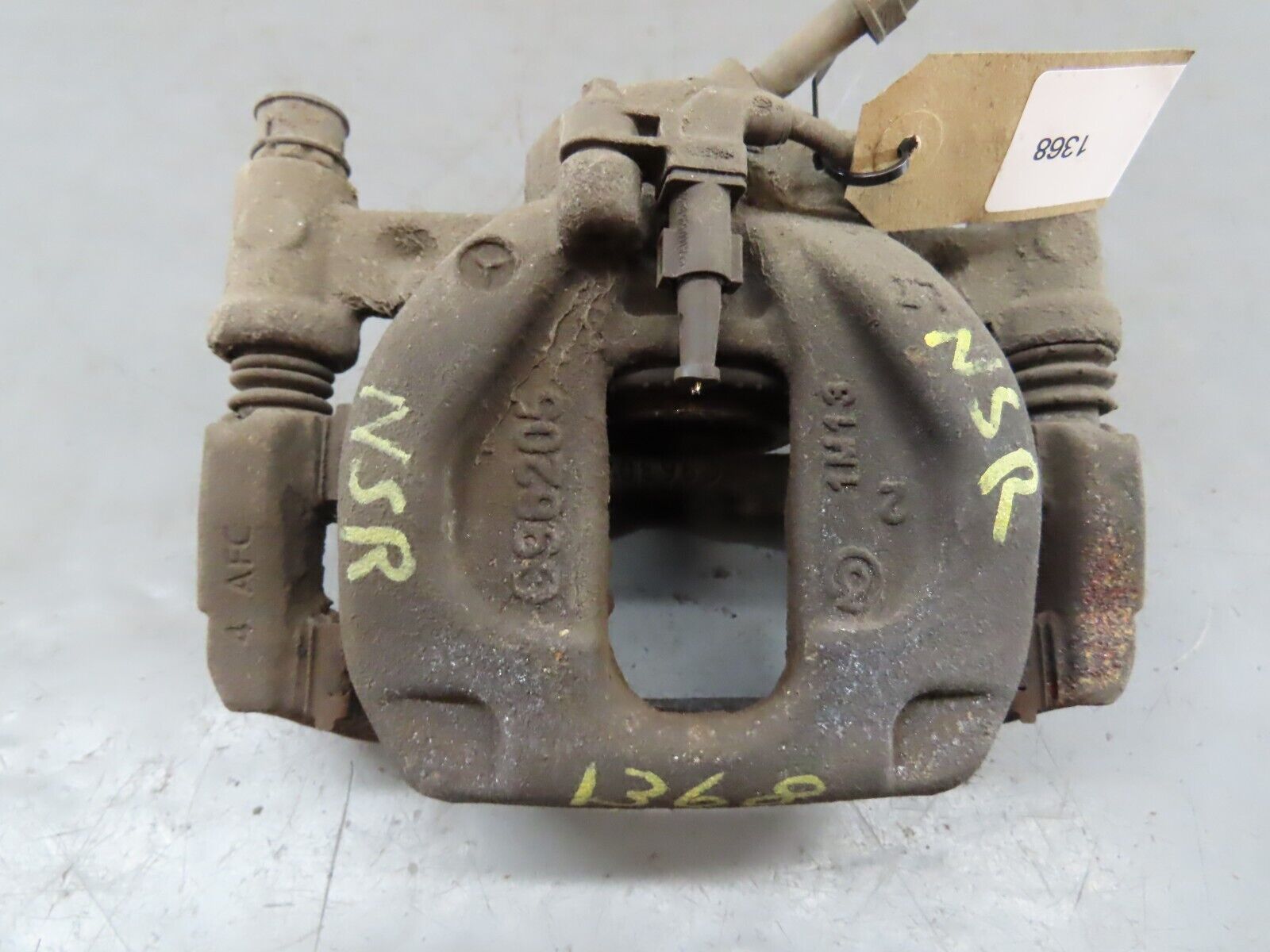 Mercedes Benz Sprinter Passenger Nearside Rear Brake Caliper & Carrier ...