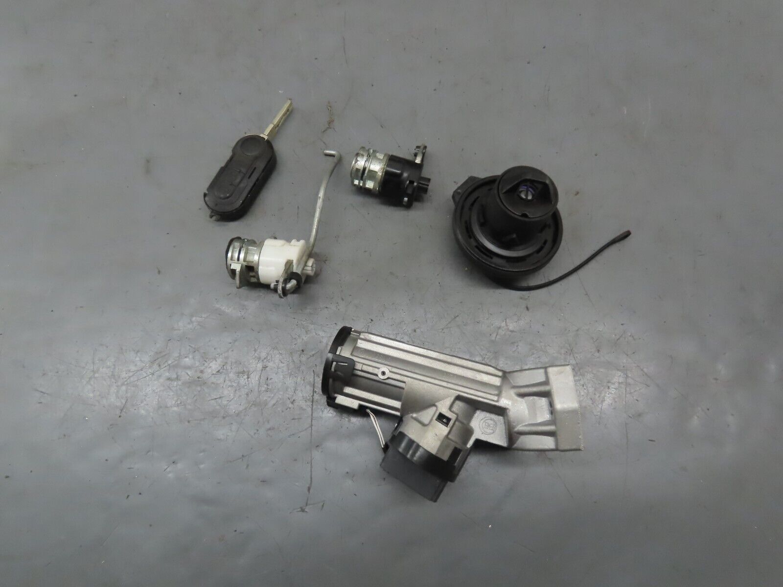 Citroen Relay Ignition Barrel & Key Set 2.2HDI 2020 - Chrispin's Used ...