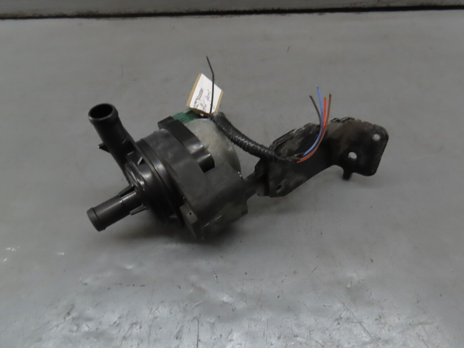 Renault Master Water Pump 2.3DCI 2021 (B) - 210109597R - Chrispin's ...